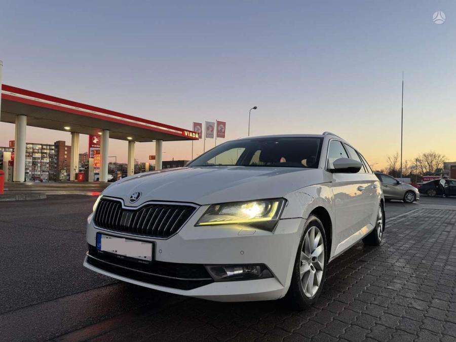 White Skoda SuperB 2017 in Vilnius, with an engine capacity of 1.97 L and mileage of 410 thousand km for 8000 €, photo 2 on AUTOMOTO.COM.LV