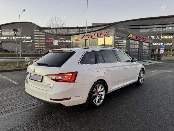 White Skoda SuperB 2017 in Vilnius, with an engine capacity of 1.97 L and mileage of 410 thousand km for 8000 €, photo 6 on AUTOMOTO.COM.LV