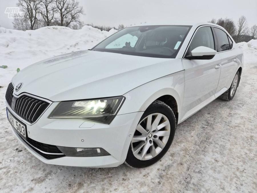 White Skoda SuperB 2017 in Vilnius, with an engine capacity of 2.00 L and mileage of 291 thousand km for 11300 €, photo 2 on AUTOMOTO.COM.LV