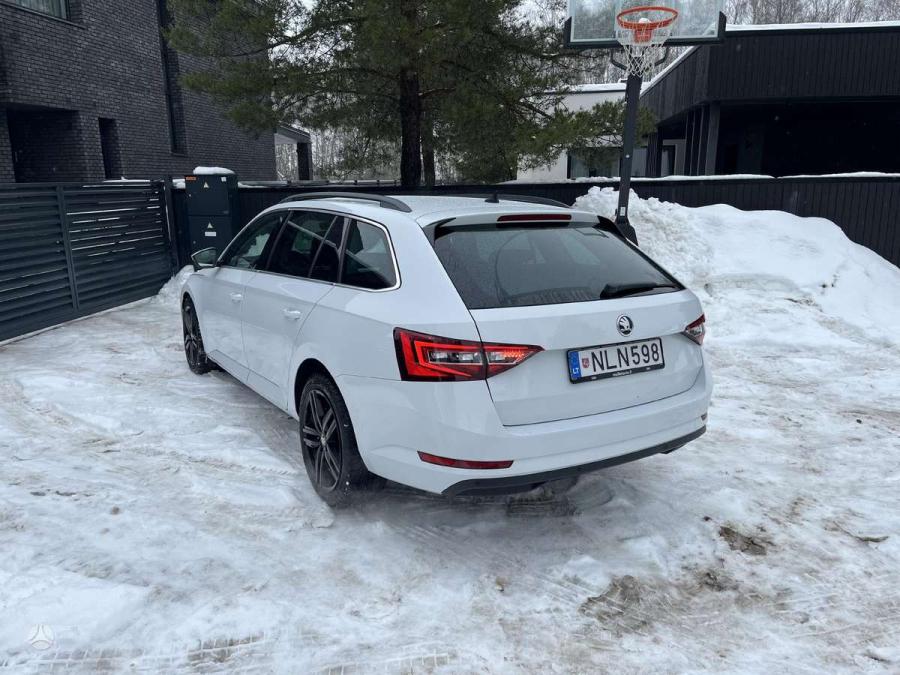 Balts Skoda SuperB 2017 Viļņa, ar dzinēja tilpumu 1.60 L un nobraukumu 291 tūkst. km par 9450 €, foto 9 vietnē AUTOMOTO.COM.LV
