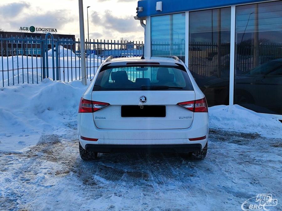 Balts Skoda SuperB 2017 Avižieniai, ar dzinēja tilpumu 1.60 L un nobraukumu 132 tūkst. km par 11500 €, foto 36 vietnē AUTOMOTO.COM.LV