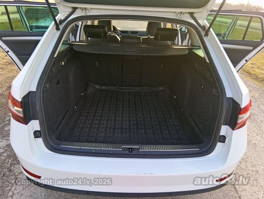 White Skoda SuperB 2017 in Tallinn, with an engine capacity of 1.60 L and mileage of 230 thousand km for 8500 €, photo 12 on AUTOMOTO.COM.LV