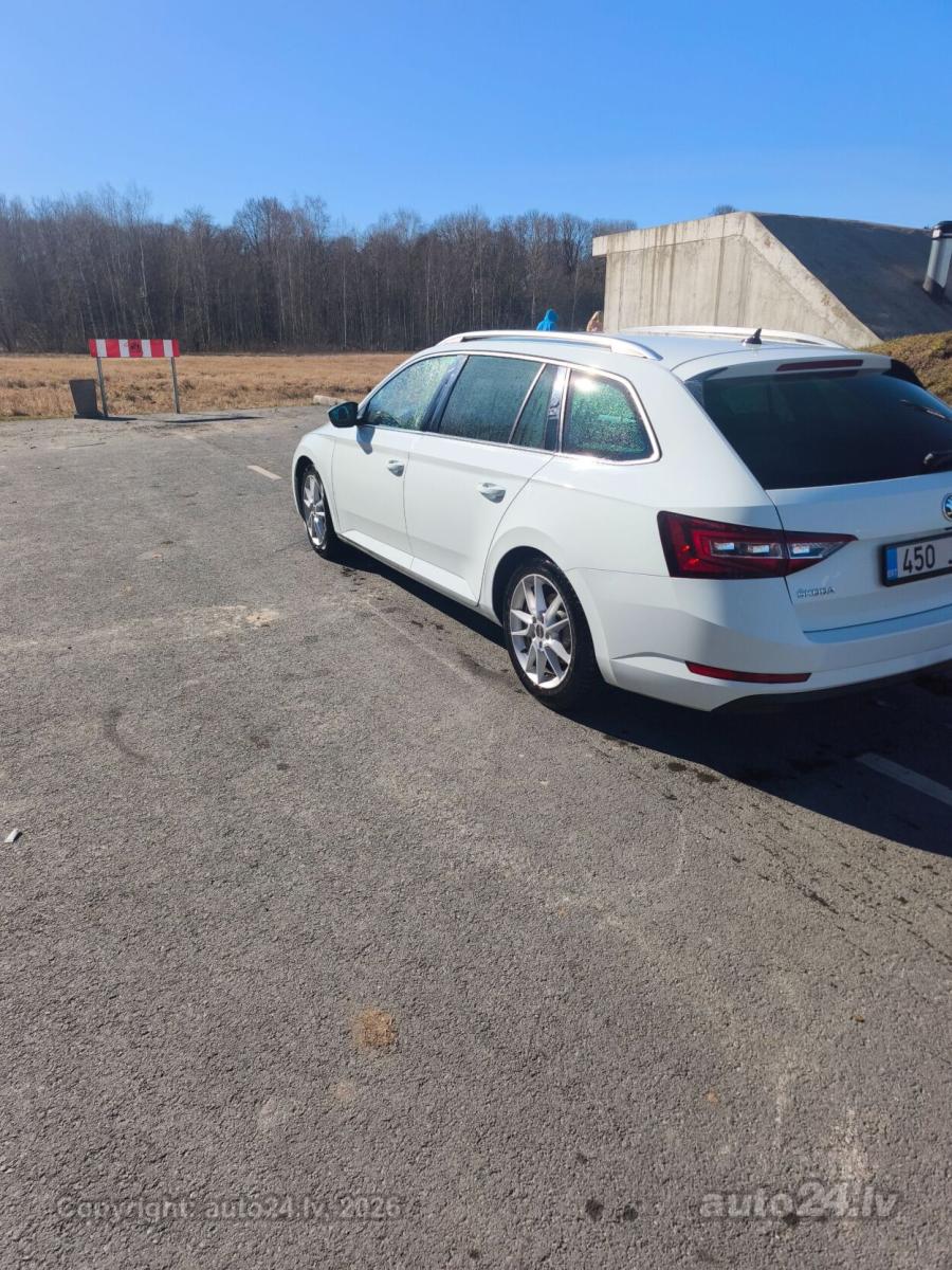 White Skoda SuperB 2017 in Tallinn, with an engine capacity of 2.00 L and mileage of 390 thousand km for 9999 €, photo 7 on AUTOMOTO.COM.LV