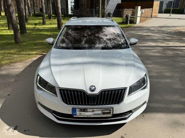 White Skoda SuperB 2017 in Vilnius, with an engine capacity of 2.00 L and mileage of 220 thousand km for 15990 €, photo 2 on AUTOMOTO.COM.LV