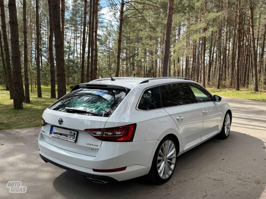 White Skoda SuperB 2017 in Vilnius, with an engine capacity of 2.00 L and mileage of 220 thousand km for 15990 €, photo 8 on AUTOMOTO.COM.LV
