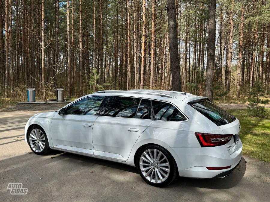 White Skoda SuperB 2017 in Vilnius, with an engine capacity of 2.00 L and mileage of 220 thousand km for 15990 €, photo 12 on AUTOMOTO.COM.LV
