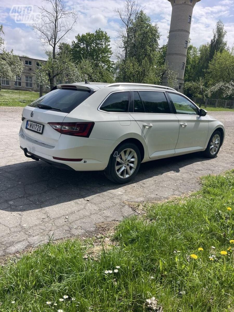 Balts Skoda SuperB 2017 Biržai, ar dzinēja tilpumu 1.60 L un nobraukumu 495 tūkst. km par 65000 €, foto 6 vietnē AUTOMOTO.COM.LV