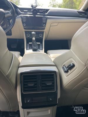 Balts Skoda SuperB 2017 Biržai, ar dzinēja tilpumu 1.60 L un nobraukumu 495 tūkst. km par 65000 €, foto 21 vietnē AUTOMOTO.COM.LV