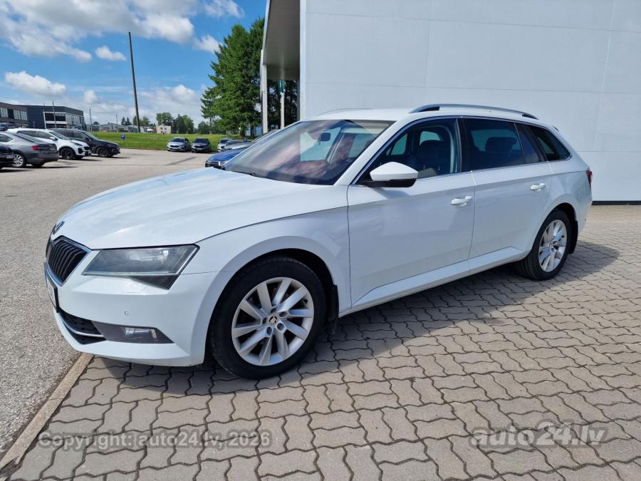 White Skoda SuperB 2017 in Tartu, with an engine capacity of 2.00 L and mileage of 301 thousand km for 12000 €, photo 5 on AUTOMOTO.COM.LV