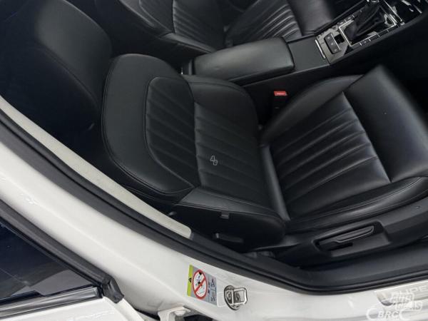 Balts Skoda SuperB 2017 Avižieniai, ar dzinēja tilpumu 1.60 L un nobraukumu 260 tūkst. km par 10900 €, foto 5 vietnē AUTOMOTO.COM.LV