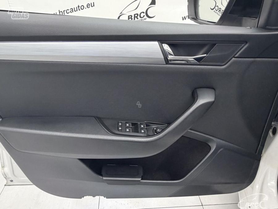 Balts Skoda SuperB 2017 Avižieniai, ar dzinēja tilpumu 1.60 L un nobraukumu 260 tūkst. km par 10900 €, foto 22 vietnē AUTOMOTO.COM.LV