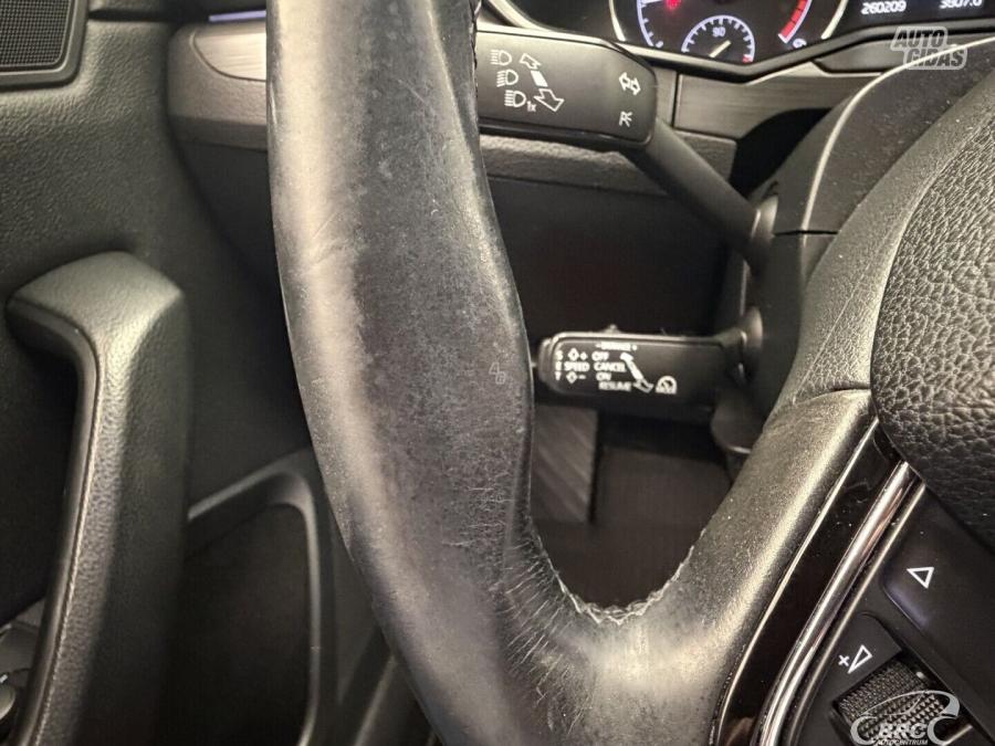 Balts Skoda SuperB 2017 Avižieniai, ar dzinēja tilpumu 1.60 L un nobraukumu 260 tūkst. km par 10900 €, foto 33 vietnē AUTOMOTO.COM.LV