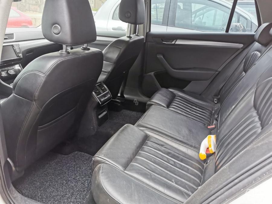 White Skoda SuperB 2017 in Vilnius, with an engine capacity of 2.00 L and mileage of 462 thousand km for 7500 €, photo 12 on AUTOMOTO.COM.LV