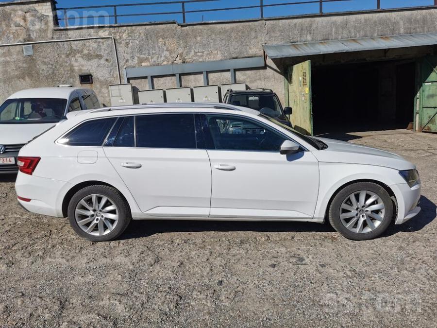 White Skoda SuperB 2017 in Vilnius, with an engine capacity of 2.00 L and mileage of 463 thousand km for 7700 €, photo 5 on AUTOMOTO.COM.LV