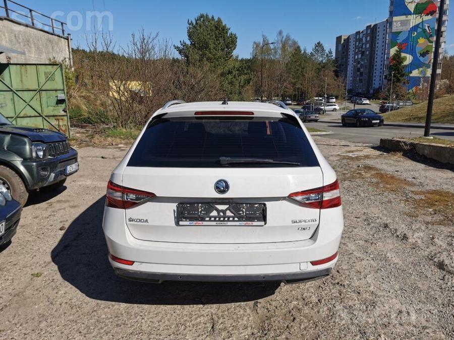White Skoda SuperB 2017 in Vilnius, with an engine capacity of 2.00 L and mileage of 463 thousand km for 7700 €, photo 7 on AUTOMOTO.COM.LV