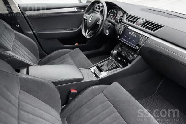 Balts Skoda SuperB 2017 Ogre, ar dzinēja tilpumu 2.00 L un nobraukumu 300 tūkst. km par 9250 €, foto 9 vietnē AUTOMOTO.COM.LV