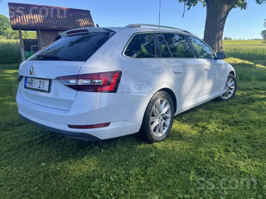 Balts Skoda SuperB 2017 Ogre, ar dzinēja tilpumu 2.00 L un nobraukumu 300 tūkst. km par 9250 €, foto 6 vietnē AUTOMOTO.COM.LV
