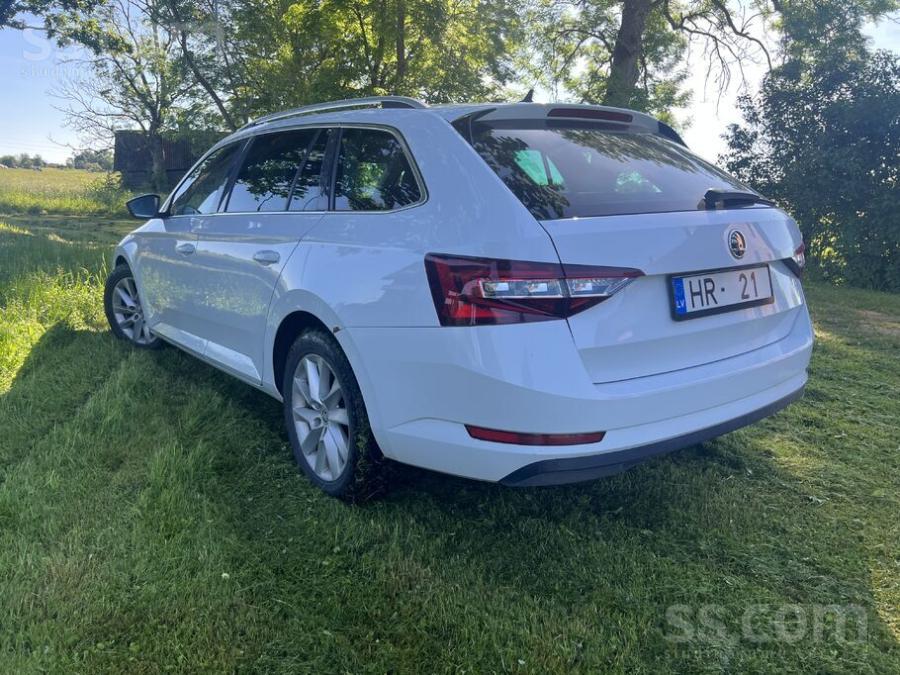 Balts Skoda SuperB 2017 Ogre, ar dzinēja tilpumu 2.00 L un nobraukumu 300 tūkst. km par 9250 €, foto 7 vietnē AUTOMOTO.COM.LV