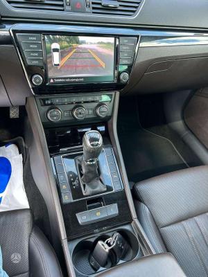 White Skoda SuperB 2017 in Taurage, with an engine capacity of 1.97 L and mileage of 264 thousand km for 12900 €, photo 14 on AUTOMOTO.COM.LV