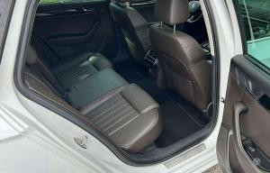 White Skoda SuperB 2017 in Taurage, with an engine capacity of 1.97 L and mileage of 264 thousand km for 12900 €, photo 15 on AUTOMOTO.COM.LV