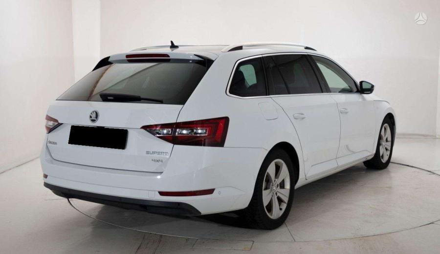 Balts Skoda SuperB 2017 Viļņa, ar dzinēja tilpumu 1.97 L un nobraukumu 168 tūkst. km par 14950 €, foto 3 vietnē AUTOMOTO.COM.LV