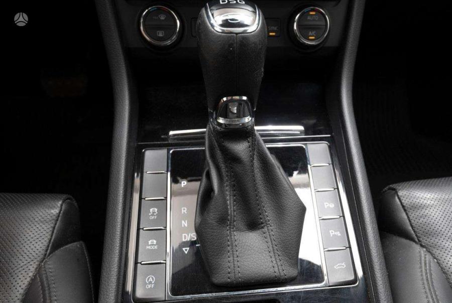 Balts Skoda SuperB 2017 Viļņa, ar dzinēja tilpumu 1.97 L un nobraukumu 168 tūkst. km par 14950 €, foto 14 vietnē AUTOMOTO.COM.LV