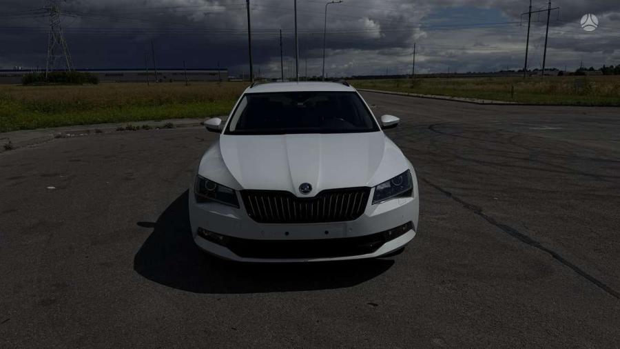 White Skoda SuperB 2017 in Panevezys, with an engine capacity of 1.97 L and mileage of 300 thousand km for 11200 €, photo 1 on AUTOMOTO.COM.LV