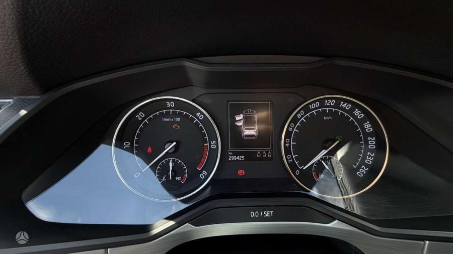 White Skoda SuperB 2017 in Panevezys, with an engine capacity of 1.97 L and mileage of 300 thousand km for 11200 €, photo 14 on AUTOMOTO.COM.LV