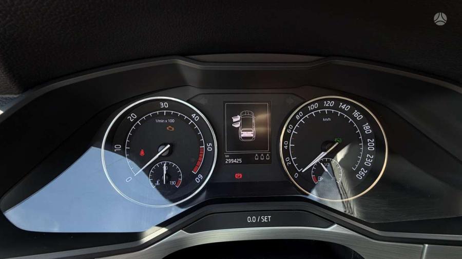 White Skoda SuperB 2017 in Panevezys, with an engine capacity of 1.97 L and mileage of 300 thousand km for 11200 €, photo 15 on AUTOMOTO.COM.LV
