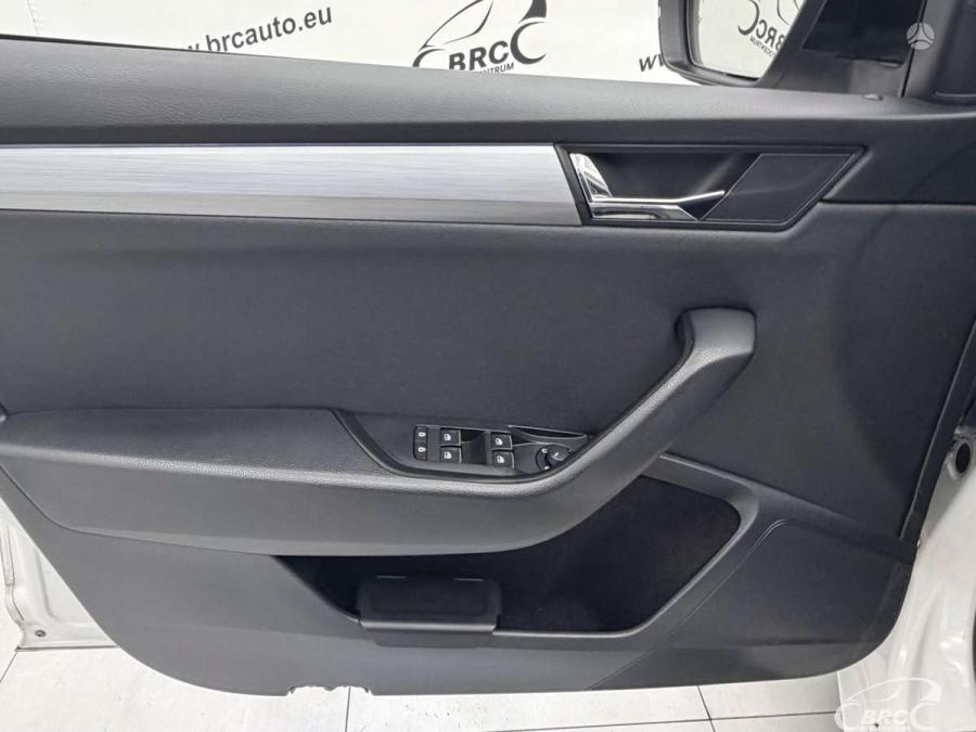 Balts Skoda SuperB 2017 Viļņa, ar dzinēja tilpumu 1.60 L un nobraukumu 260 tūkst. km par 8900 €, foto 23 vietnē AUTOMOTO.COM.LV