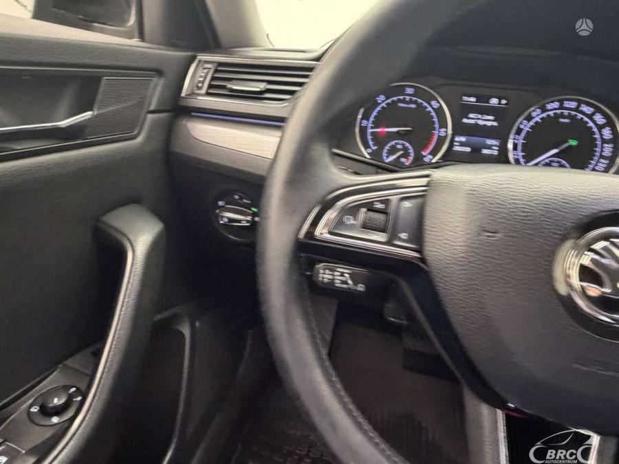 Balts Skoda SuperB 2017 Viļņa, ar dzinēja tilpumu 1.60 L un nobraukumu 260 tūkst. km par 8900 €, foto 32 vietnē AUTOMOTO.COM.LV