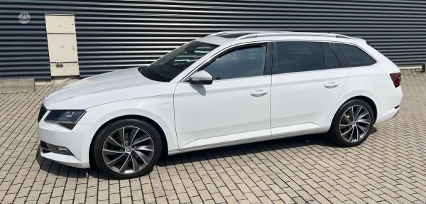 White Skoda SuperB 2017 in Taurage, with an engine capacity of 1.97 L and mileage of 268 thousand km for 12600 €, photo 4 on AUTOMOTO.COM.LV
