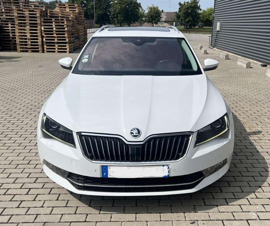 Balts Skoda SuperB 2017 Tauragė, ar dzinēja tilpumu 1.97 L un nobraukumu 268 tūkst. km par 12600 €, foto 7 vietnē AUTOMOTO.COM.LV
