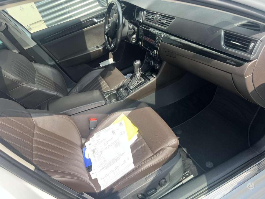 Balts Skoda SuperB 2017 Tauragė, ar dzinēja tilpumu 1.97 L un nobraukumu 268 tūkst. km par 12600 €, foto 16 vietnē AUTOMOTO.COM.LV