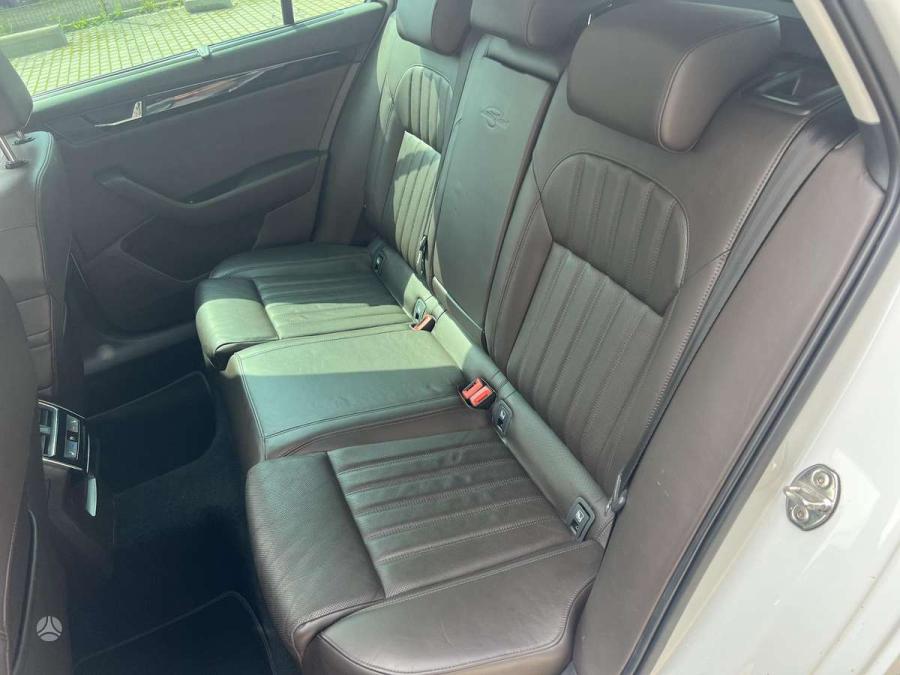 Balts Skoda SuperB 2017 Tauragė, ar dzinēja tilpumu 1.97 L un nobraukumu 268 tūkst. km par 12600 €, foto 25 vietnē AUTOMOTO.COM.LV
