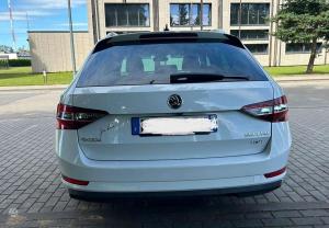 White Skoda SuperB 2017 in Taurage, with an engine capacity of 1.97 L and mileage of 268 thousand km for 12500 €, photo 7 on AUTOMOTO.COM.LV