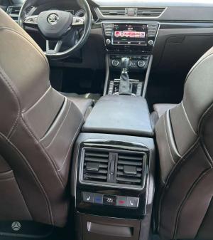 White Skoda SuperB 2017 in Taurage, with an engine capacity of 1.97 L and mileage of 268 thousand km for 12500 €, photo 11 on AUTOMOTO.COM.LV