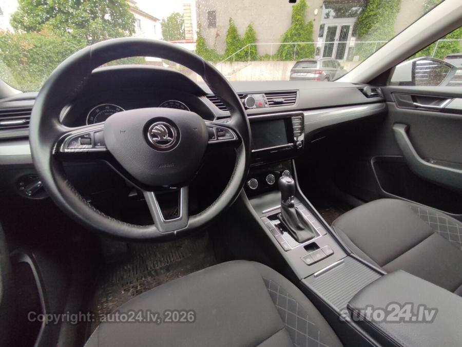 Balts Skoda SuperB 2017 Tallina, ar dzinēja tilpumu 1.40 L un nobraukumu 265 tūkst. km par 8400 €, foto 10 vietnē AUTOMOTO.COM.LV