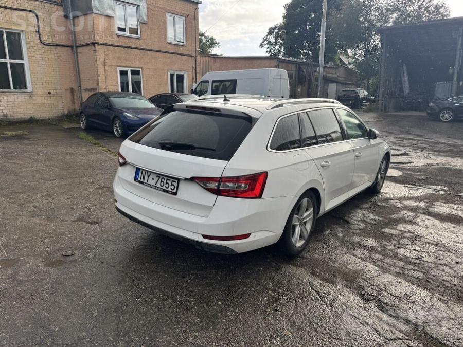 White Skoda SuperB 2017 in Riga, with an engine capacity of 2.00 L and mileage of 0 thousand km for 6500 €, photo 4 on AUTOMOTO.COM.LV