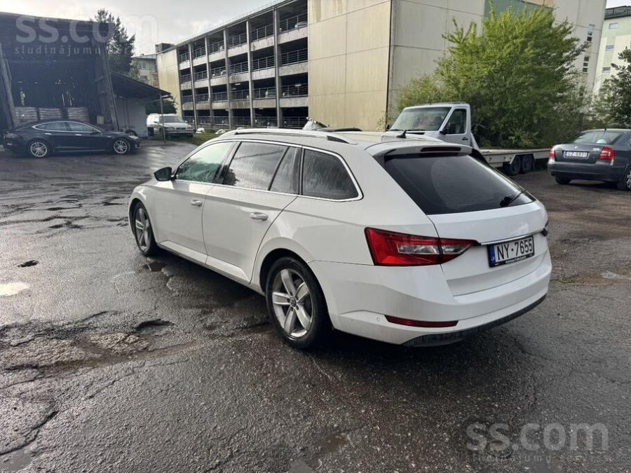 White Skoda SuperB 2017 in Riga, with an engine capacity of 2.00 L and mileage of 0 thousand km for 6500 €, photo 5 on AUTOMOTO.COM.LV
