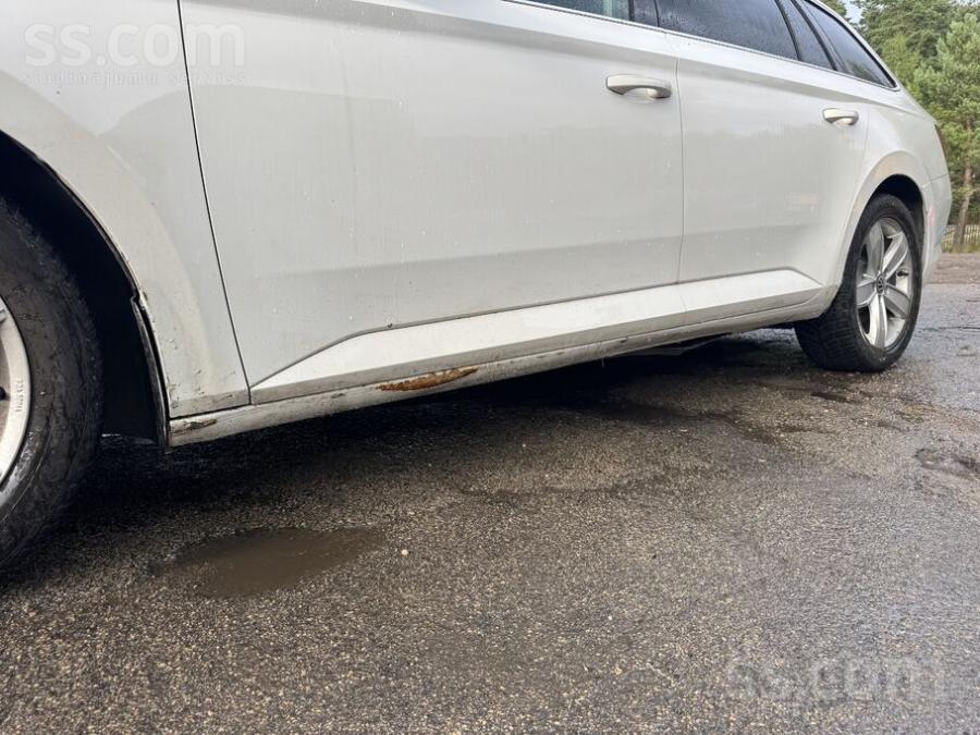White Skoda SuperB 2017 in Riga, with an engine capacity of 2.00 L and mileage of 0 thousand km for 6500 €, photo 7 on AUTOMOTO.COM.LV
