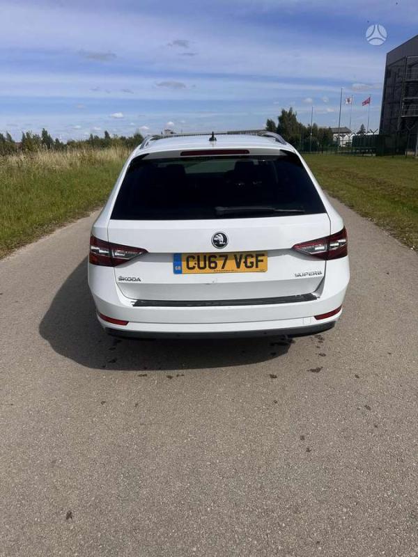 Balts Skoda SuperB 2017 Telšiai, ar dzinēja tilpumu 1.97 L un nobraukumu 387 tūkst. km par 4800 €, foto 6 vietnē AUTOMOTO.COM.LV
