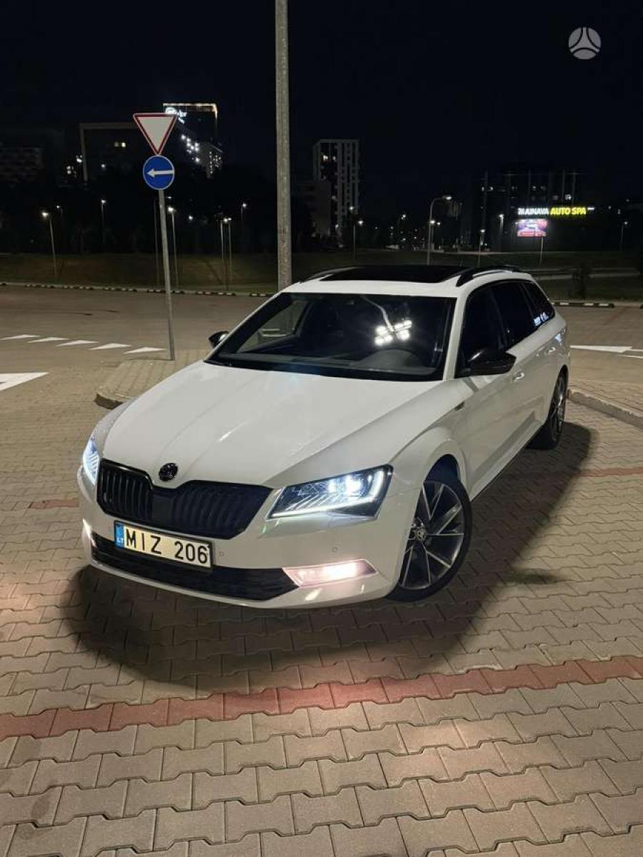 White Skoda SuperB 2017 in Vilnius, with an engine capacity of 1.97 L and mileage of 340 thousand km for 11700 €, photo 1 on AUTOMOTO.COM.LV