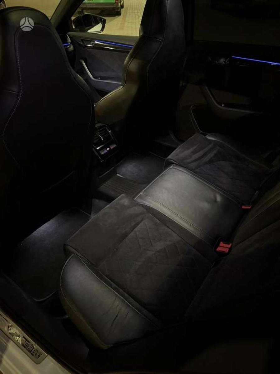 White Skoda SuperB 2017 in Vilnius, with an engine capacity of 1.97 L and mileage of 340 thousand km for 11700 €, photo 21 on AUTOMOTO.COM.LV