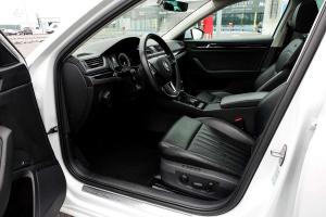 Balts Skoda SuperB 2017 Viļņa, ar dzinēja tilpumu 1.97 L un nobraukumu 170 tūkst. km par 14750 €, foto 14 vietnē AUTOMOTO.COM.LV