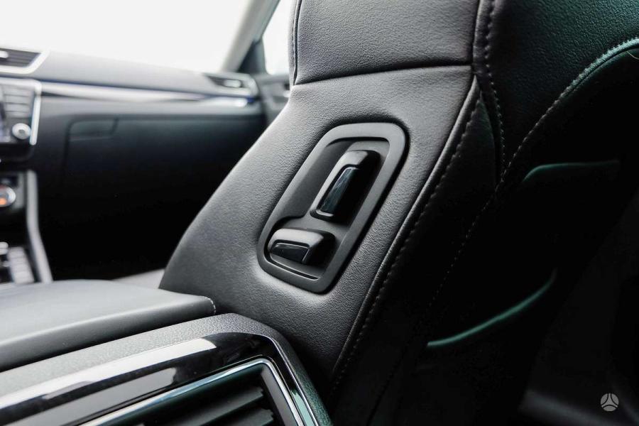 Balts Skoda SuperB 2017 Viļņa, ar dzinēja tilpumu 1.97 L un nobraukumu 170 tūkst. km par 14750 €, foto 18 vietnē AUTOMOTO.COM.LV