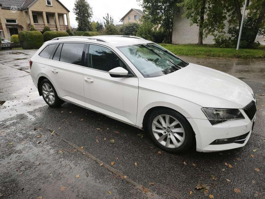 Balts Skoda SuperB 2017 Kupiškis, ar dzinēja tilpumu 1.97 L un nobraukumu 293 tūkst. km par 6000 €, foto 5 vietnē AUTOMOTO.COM.LV
