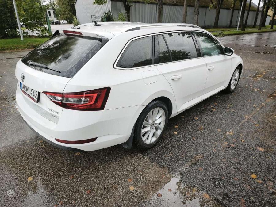 Balts Skoda SuperB 2017 Kupiškis, ar dzinēja tilpumu 1.97 L un nobraukumu 293 tūkst. km par 6000 €, foto 6 vietnē AUTOMOTO.COM.LV
