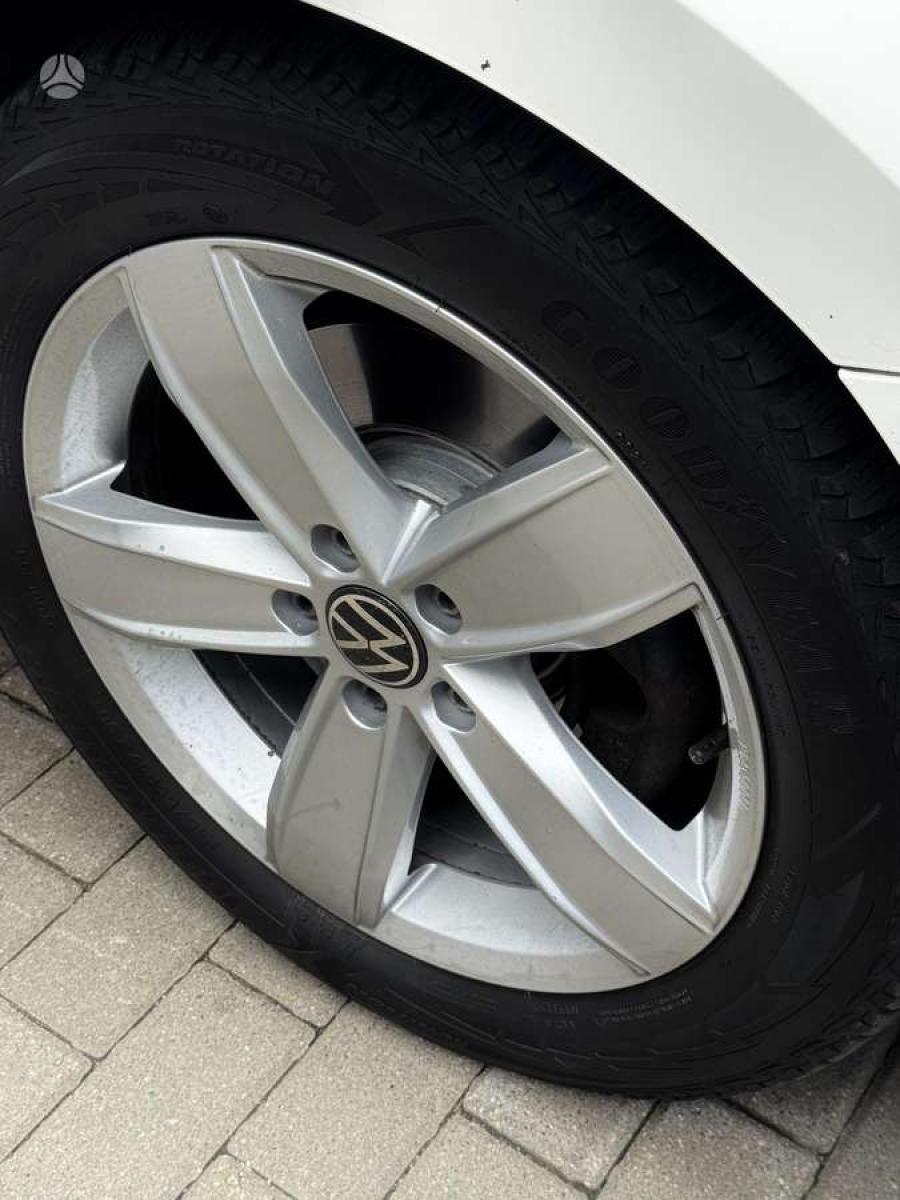 Balts Skoda SuperB 2017 Viļņa, ar dzinēja tilpumu 1.97 L un nobraukumu 290 tūkst. km par 6999 €, foto 14 vietnē AUTOMOTO.COM.LV