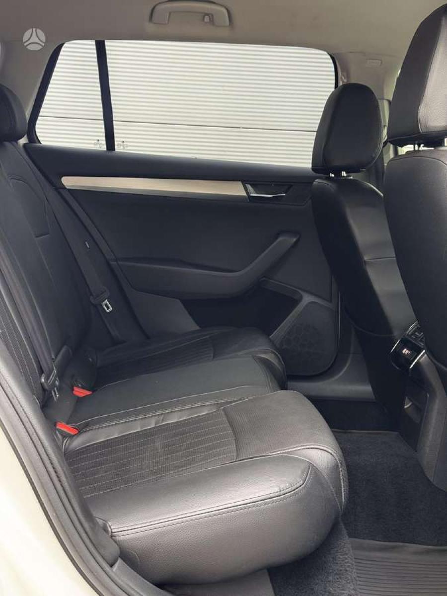 Balts Skoda SuperB 2017 Viļņa, ar dzinēja tilpumu 1.97 L un nobraukumu 290 tūkst. km par 6999 €, foto 24 vietnē AUTOMOTO.COM.LV
